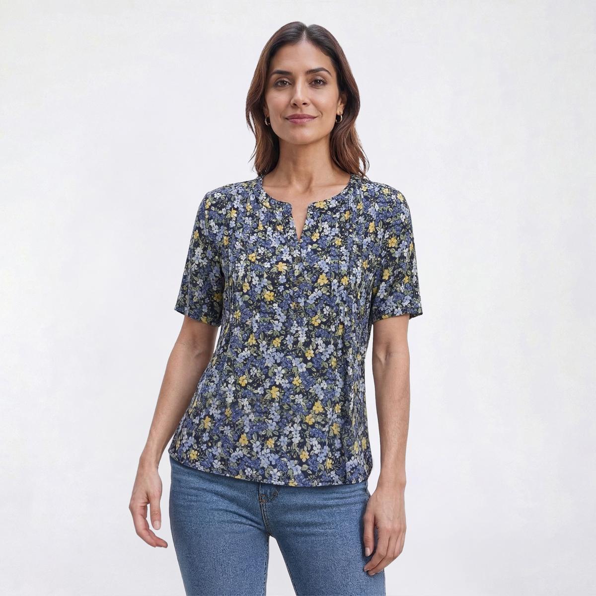 Click here for Petite Napa Valley Short Sleeve Floral Pleat Henle... prices